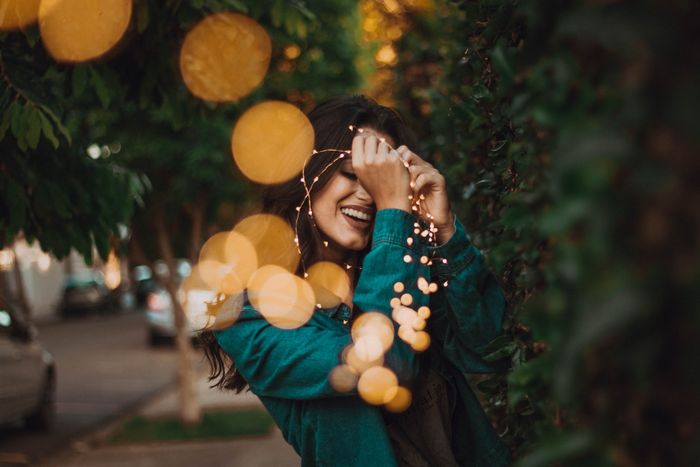 How to Use Butterfly Lighting for Beautiful Portraits